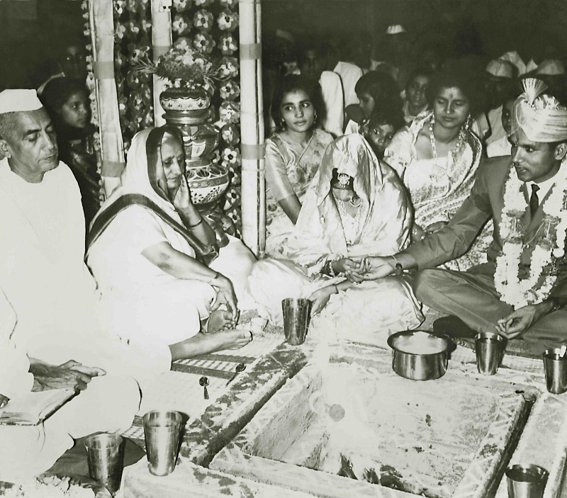 CS, Gayatri Devi at Sharda's wedding | Charan Singh Archives